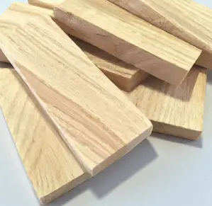 Maple Vs Walnut: Which Is Better? (A Detailed Comparison)