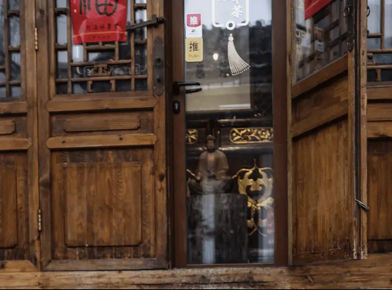 How To Fix A Warped Door? (5 Ways To Do It Yourself)